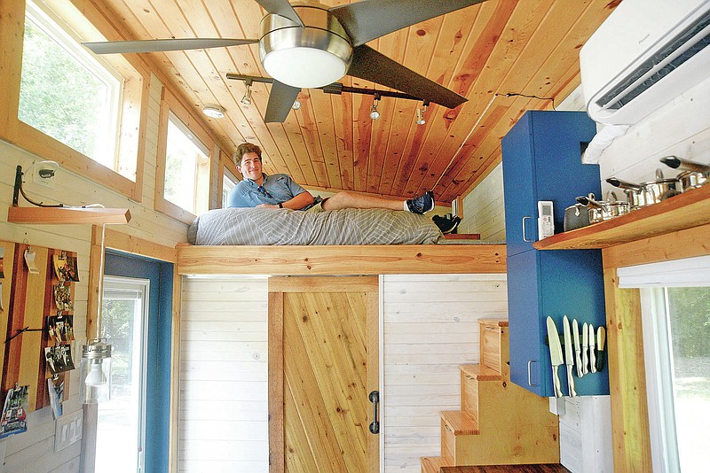A love of small spaces: Vicksburg native builds tiny house | Northwest ...