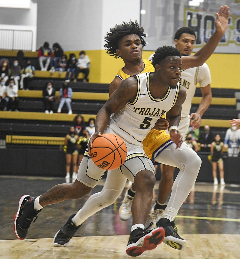 Walker takes charge in senior campaign for Trojans