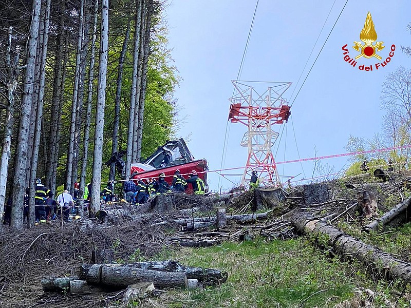 Italian cable car falls, killing 14 riders | Northwest Arkansas ...