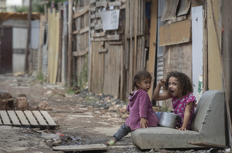 Withdrawal of pandemic welfare fuels poverty in Brazil | Hot Springs ...