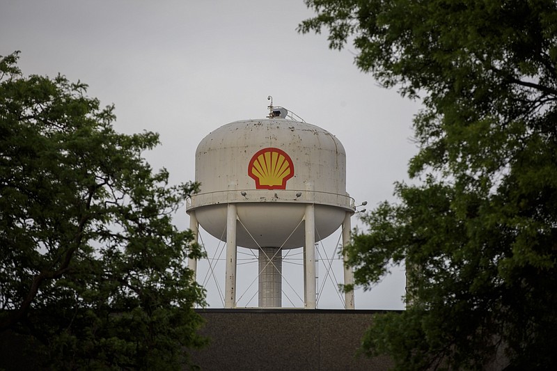 Climate activists hail ruling on Shell | The Arkansas Democrat-Gazette ...