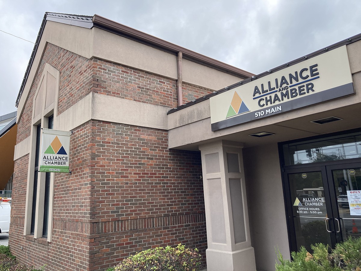 Learn basics of business at new chamber course | Pine Bluff Commercial News