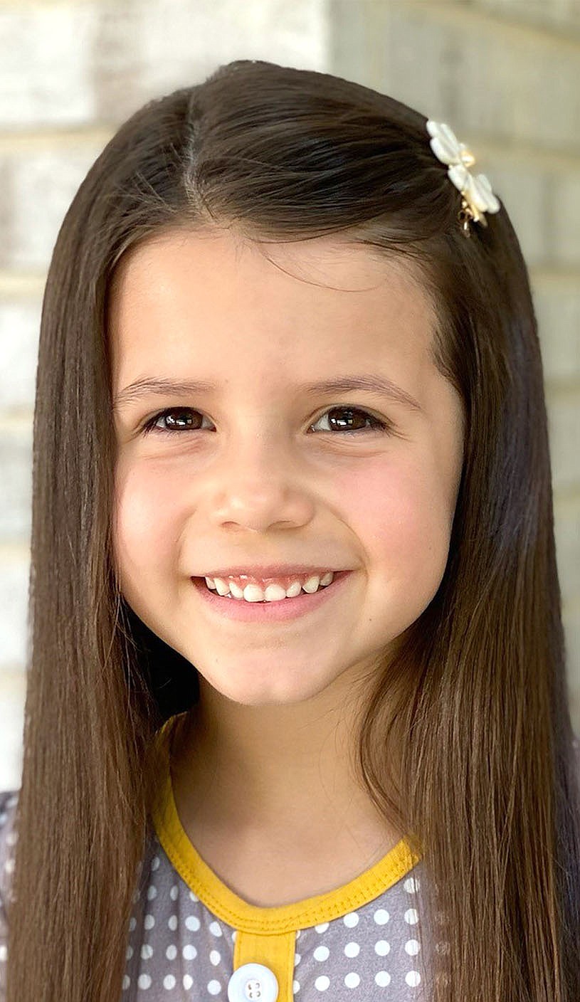 Mackenzie Wright's Instagram, Twitter & Facebook on IDCrawl