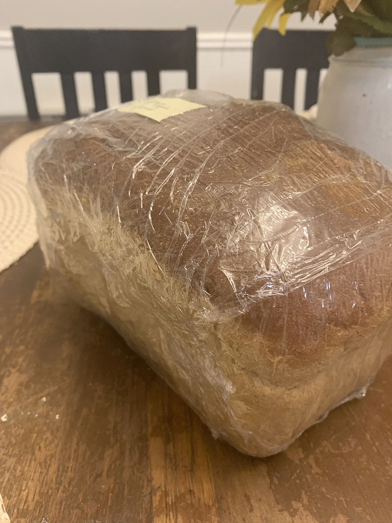 Hundreds Flock To Amish Fish Fry | The McDonald County Press