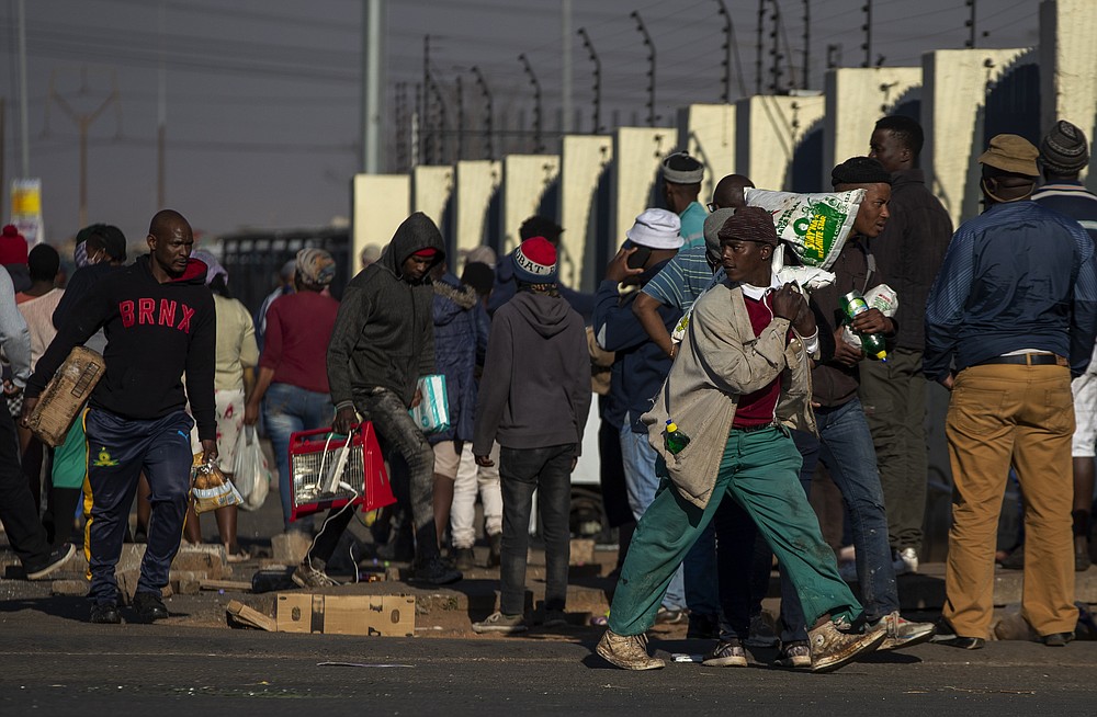 10 dead in South Africa riots over jailing of ex-leader Zuma