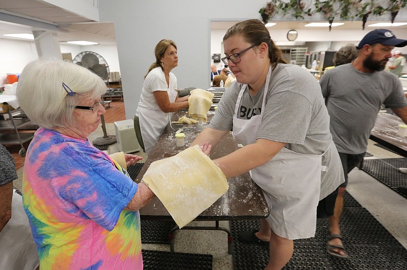 Tontitown tradition: Homemade spaghetti returns to Grape Festival | The ...