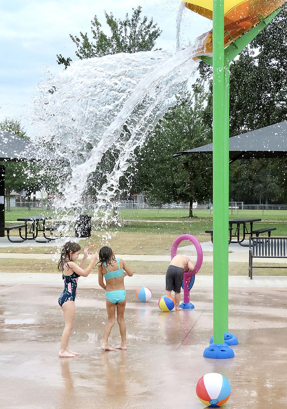 Ribbon cut, new splash pad now open!