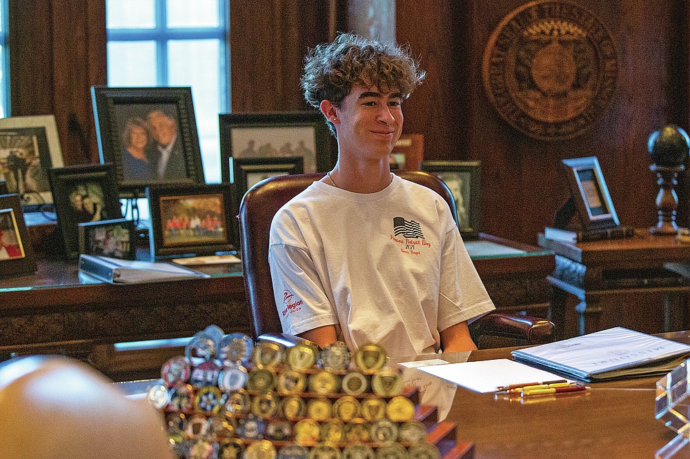 Gov. Parson honors Missouri Patriot Day Poster Contest winner