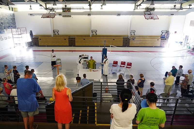 Worshippers stay strong after Ida | The Arkansas Democrat-Gazette ...