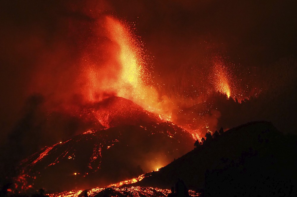 Much damage, no injuries, in Spanish volcano eruption