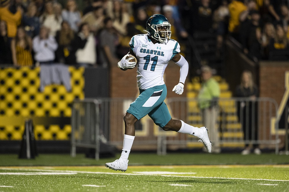 Late FG sends Coastal Carolina to first loss
