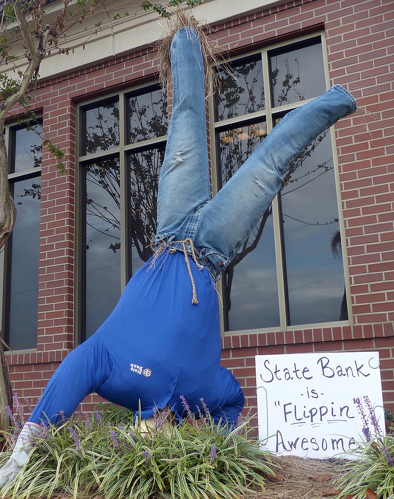 Scarecrows having a hay-day in Atlanta | Texarkana Gazette