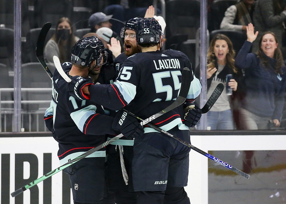 Eberle has Seattle's first hat trick, Kraken beat Sabres 5-2