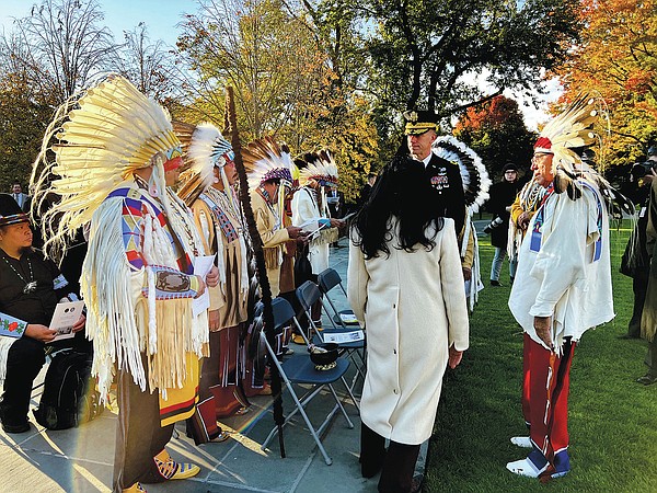 Crow delegation honors Tomb of Unknown Soldier at centennial | The ...