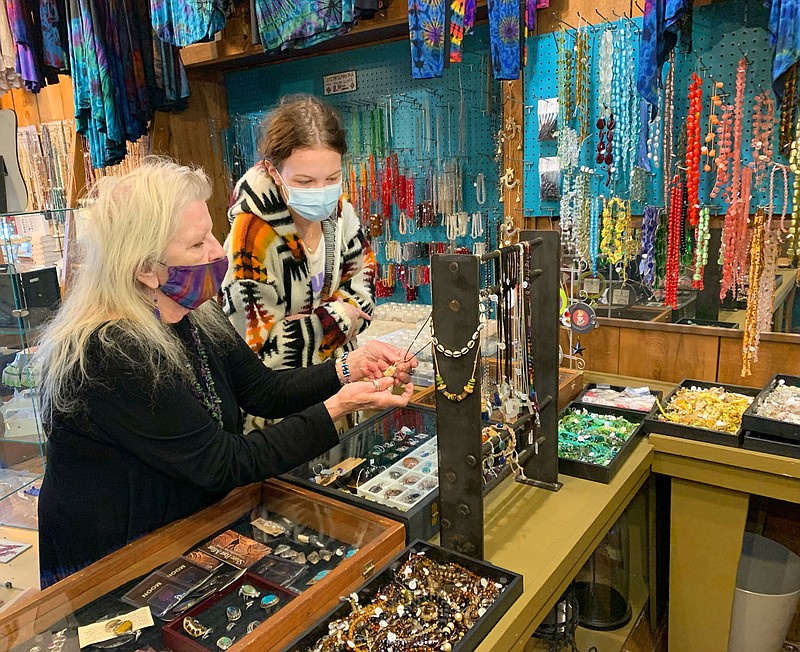 Some Northwest Arkansas business still battling covid-19 effects ...