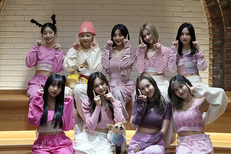 Popular K-pop band TWICE plans US tour | Hot Springs Sentinel Record