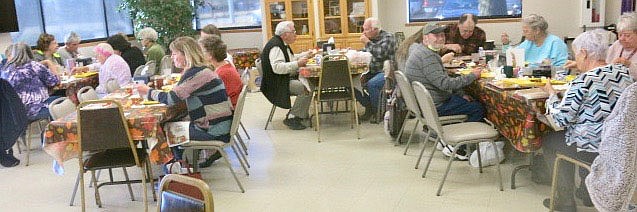 Senior Center patrons enjoy Thanksgiving dinner | Westside Eagle Observer