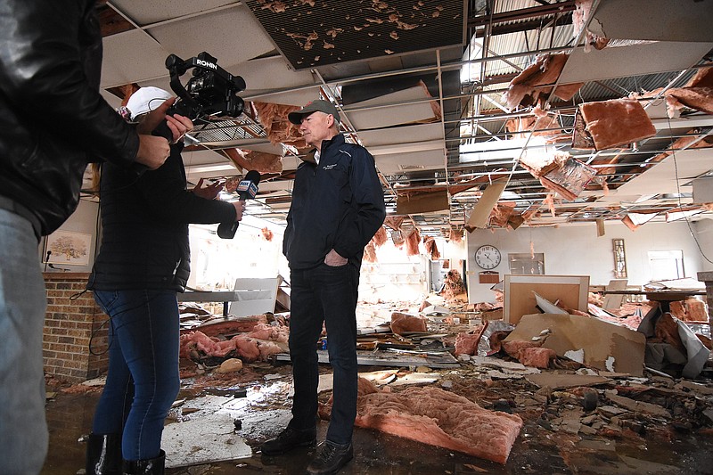 Tornado kills two in Arkansas, dozens across four other states | Hot ...