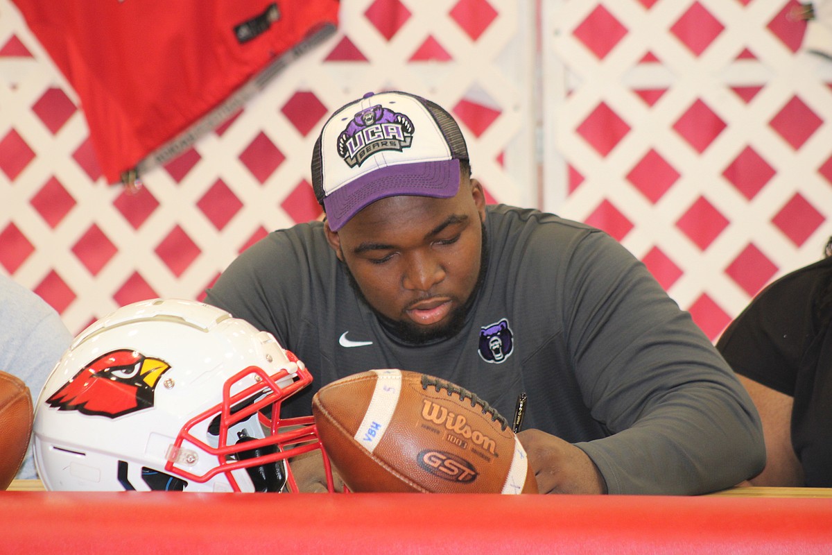 Camden Fairview's Mark Welch signs with UCA | Camden News