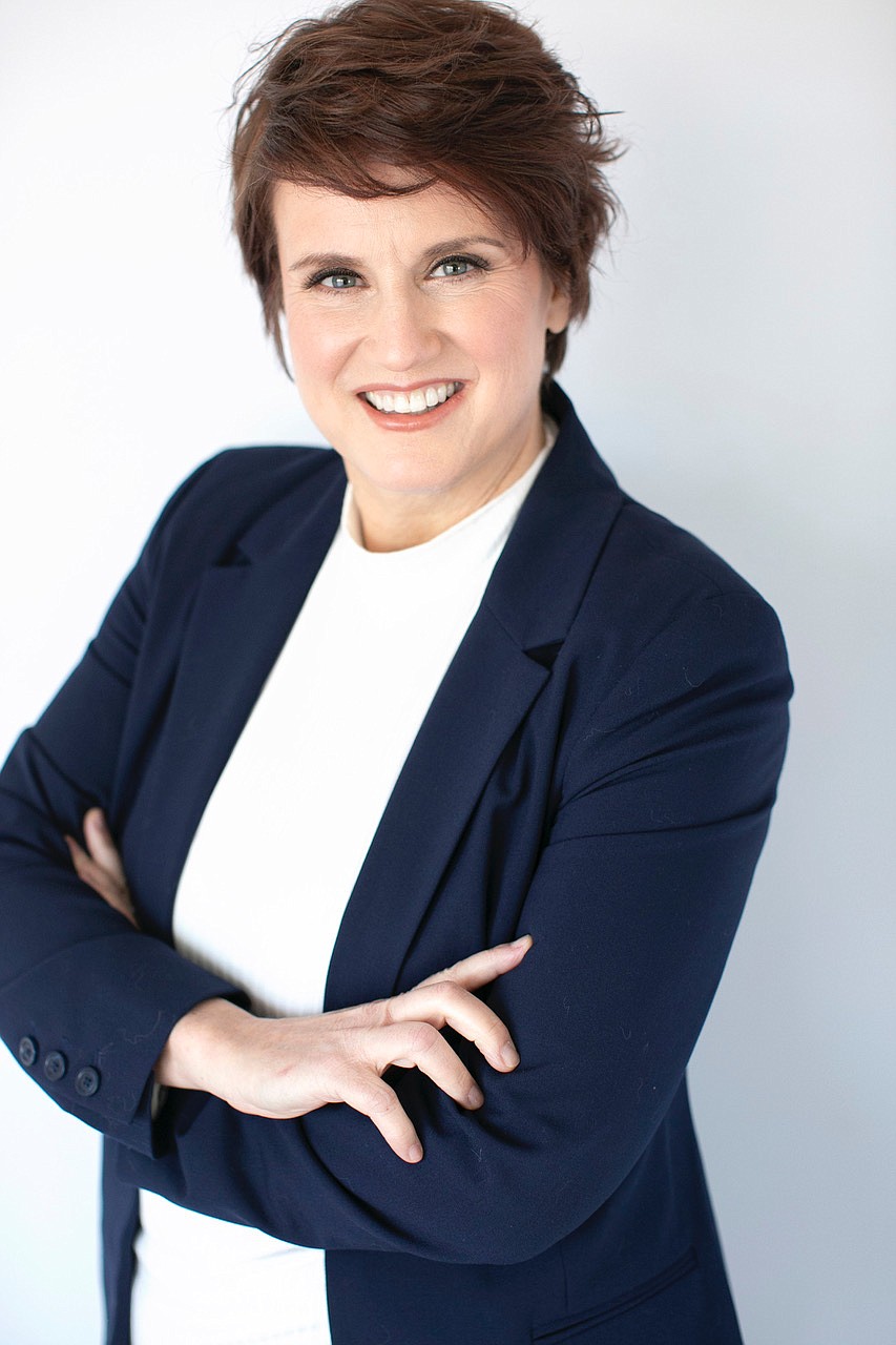 Hospitality industry veteran joins the staff of Visit Hot Springs | Hot ...