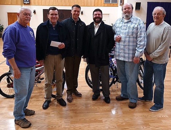 Riser Ford makes donation to Elks' Christmas Fund | Hot Springs ...
