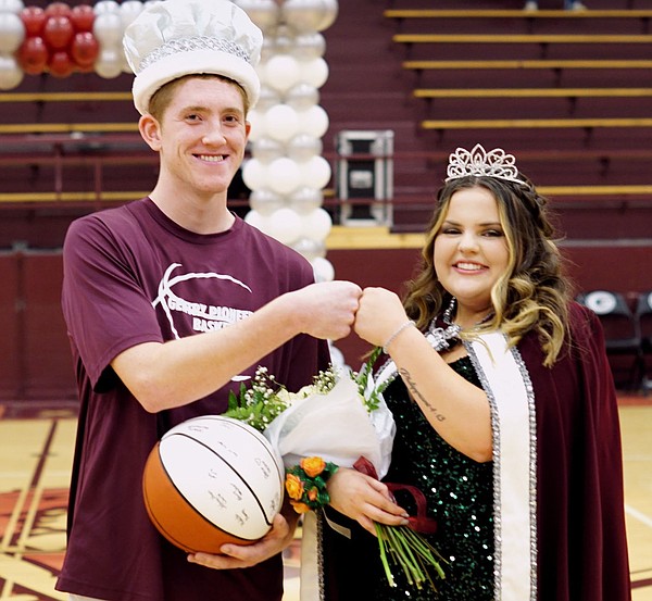 Walker, Barber crowned king, queen at Gentry homecoming | Westside ...