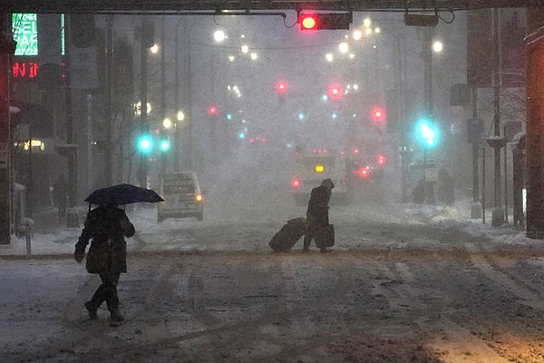 Winter storm packing snow, freezing rain moves across US | El Dorado News