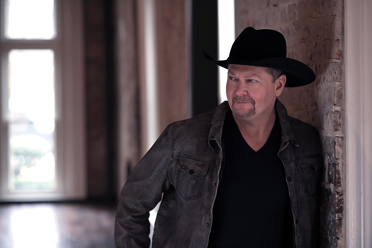 Tracy Lawrence, Clay Walker to headline May concert at MAD Amp | El ...