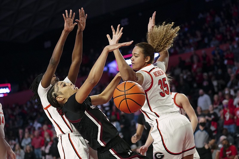 Top-ranked Gamecocks romp | The Arkansas Democrat-Gazette - Arkansas ...