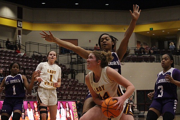 Lady Wolves hold off El Dorado comeback | Hot Springs Sentinel Record