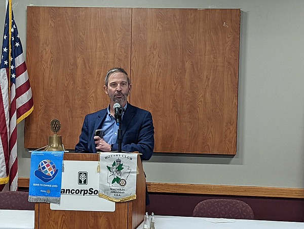Dr. Jay Franks speaks to Rotary about Diabetes