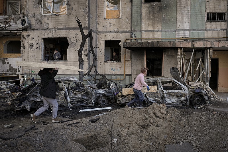 As Mariupol hangs on, the extent of the horror not yet known | El ...