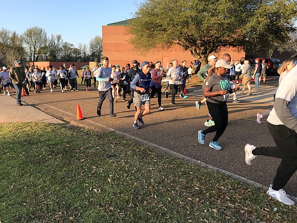Fellowship Bible Church’s annual foot race fundraiser sees largest ...