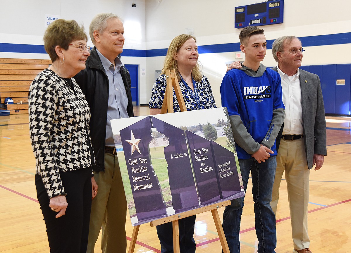 Cole R-I freshmen awarded for veterans contribution | California Democrat