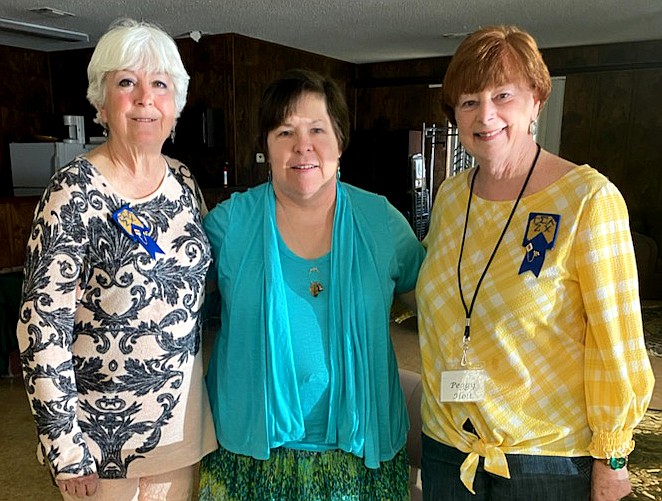 Zeta Chi hears Melting Pot presentation | Hot Springs Sentinel Record