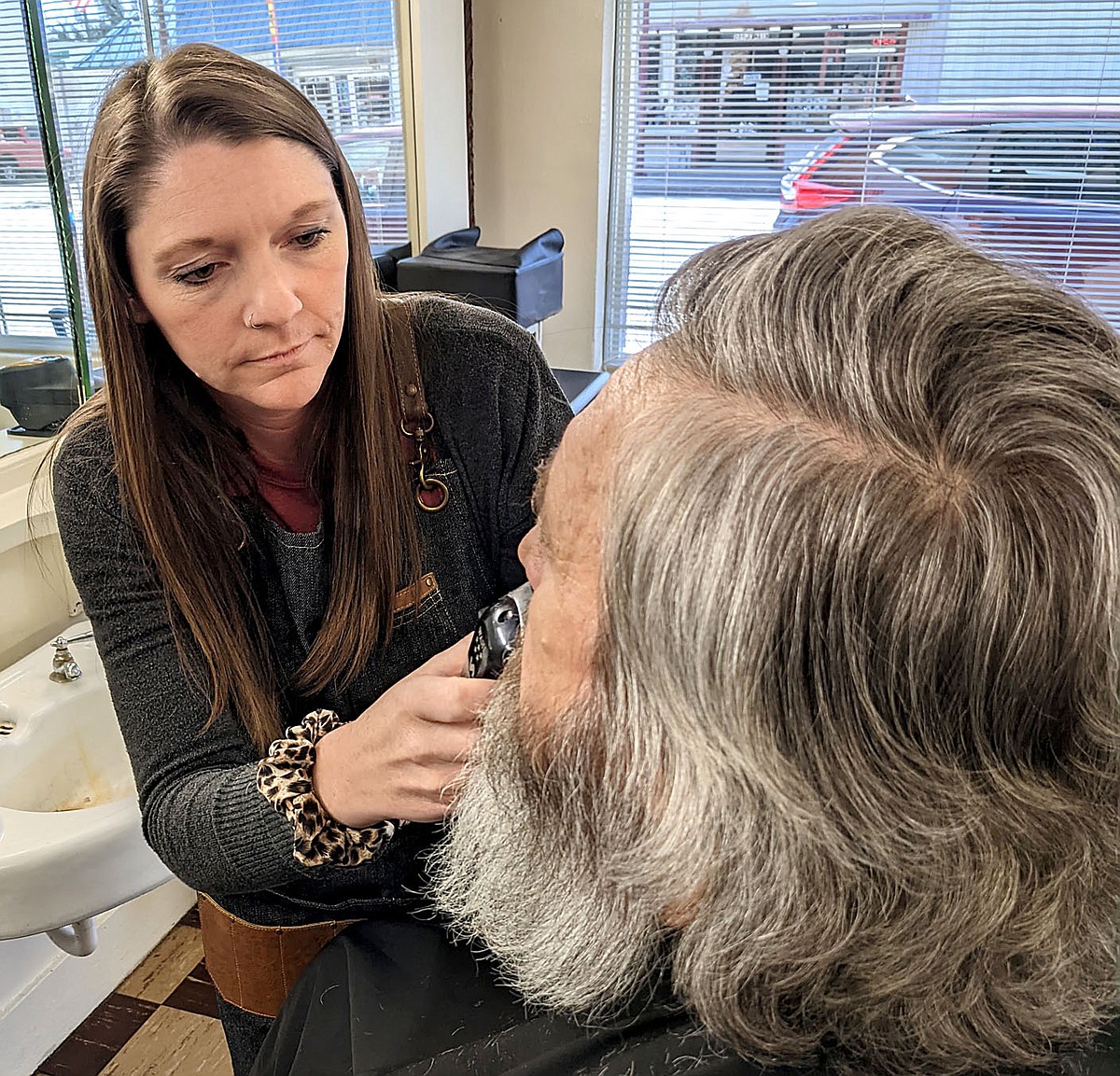 New barber added in Gentry shop | Westside Eagle Observer