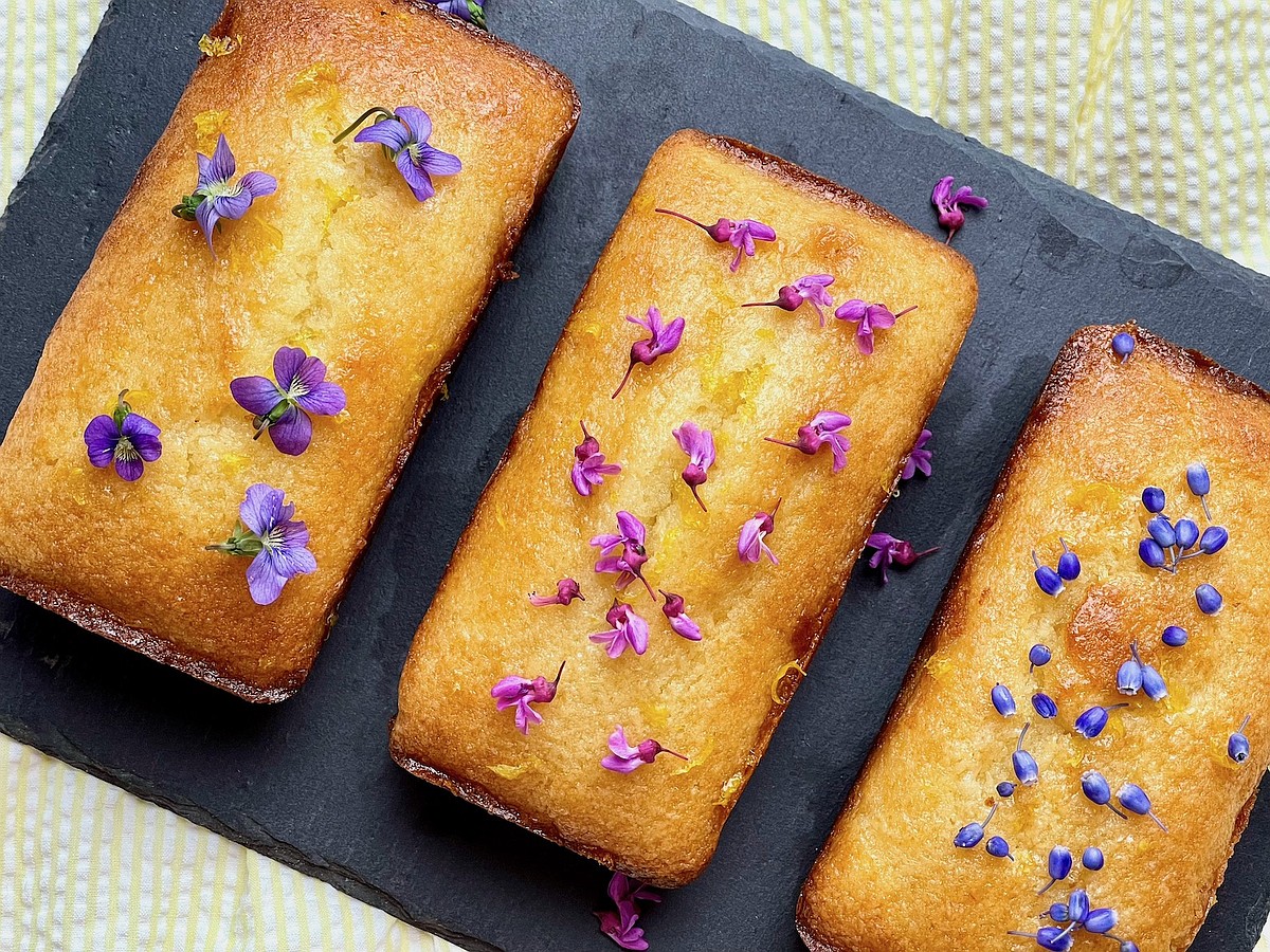 Edible spring flowers adorn these baked confections | Jefferson City ...