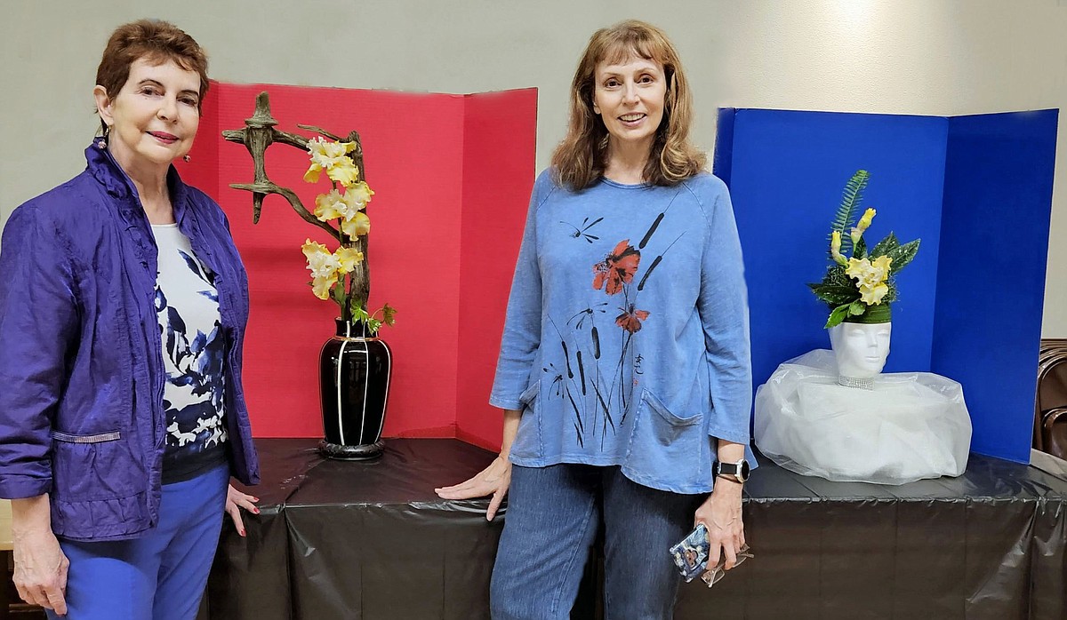 First-place awards made in iris show | Hot Springs Sentinel Record