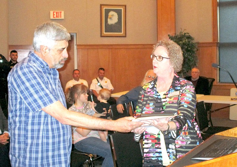 Water treatment plant operator Bennett celebrates 40 years with city ...