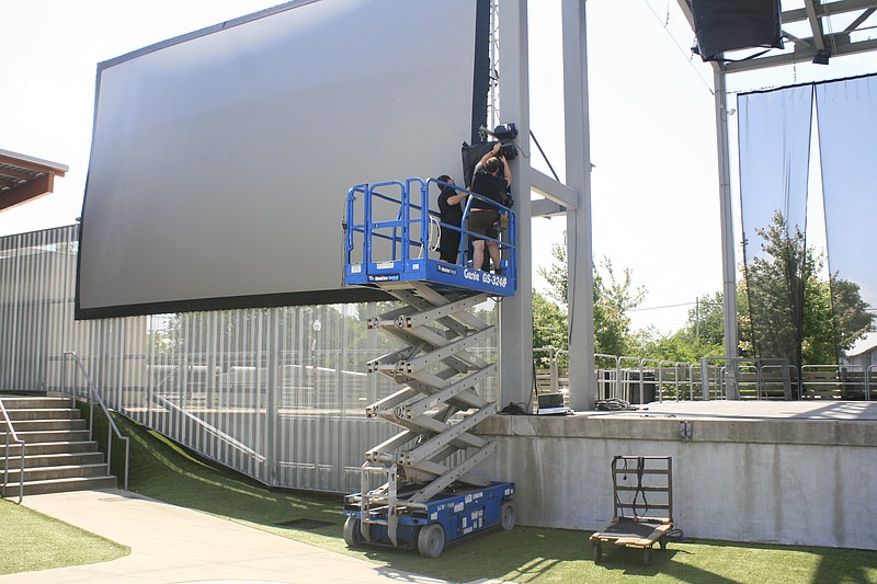 PHOTOS: Technicians prep MAD Amphitheater for summer concerts | El ...