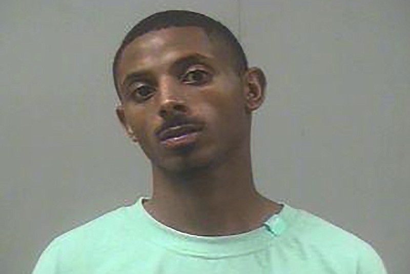 Girlfriend says Dallas shooting suspect feared Asian Americans | Hot ...