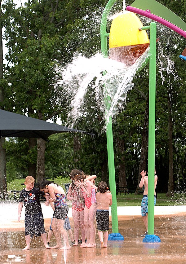 Splash pad brings cool fun for area children | Westside Eagle Observer