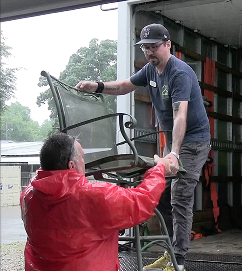 WATCH: Former New Yorker gives back | Hot Springs Sentinel Record