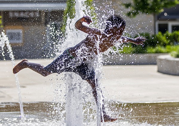 Heat wave keeps Midwest and South in its sticky grip | Texarkana Gazette Heat wave keeps Midwest and South in its sticky grip | Texarkana Gazette
