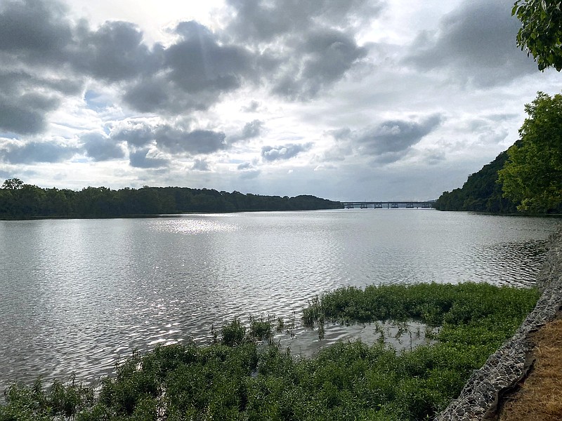 WATCH: Two Rivers Park Trail offers an easy, pleasant jaunt | Hot ...