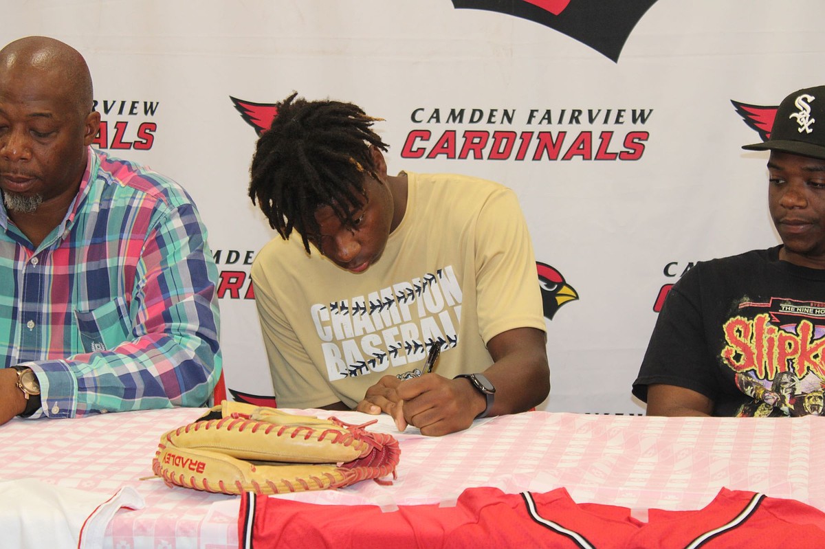 Peter Suell signs letter of intent with Champion Christian College ...