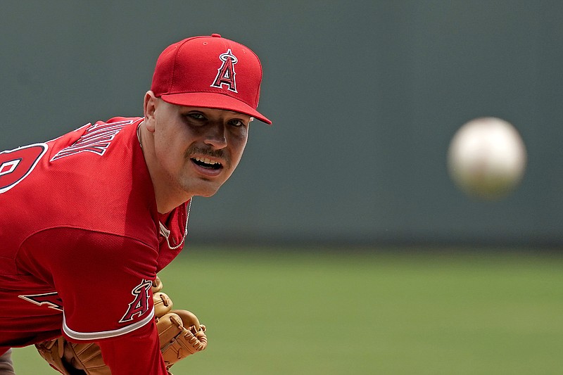 Junk shuts down Royals, Angels cruise 4-0 to take series | Fulton Sun
