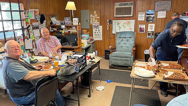 For a good story, visit Pitts Auto Sales in Atlanta | Texarkana Gazette