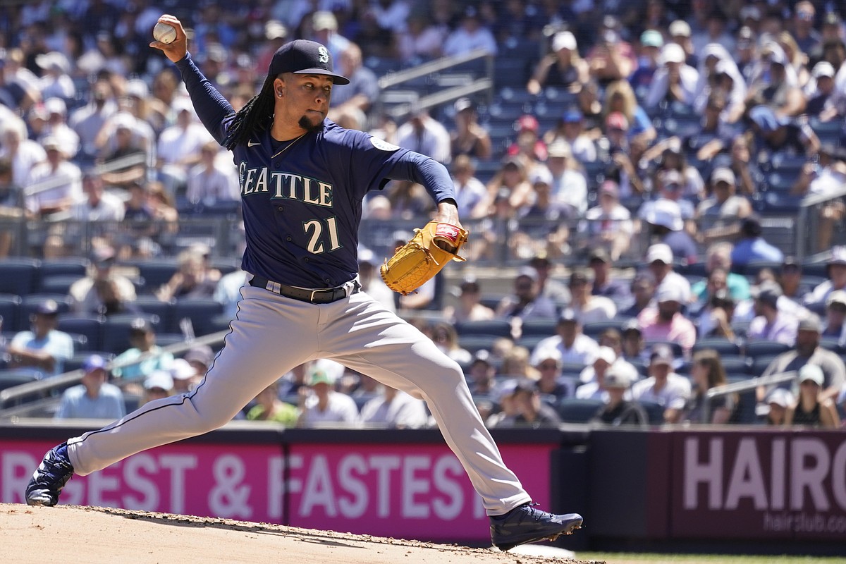 Castillo pitches into 7th as Mariners beat Cole, Yankees | Hot Springs ...