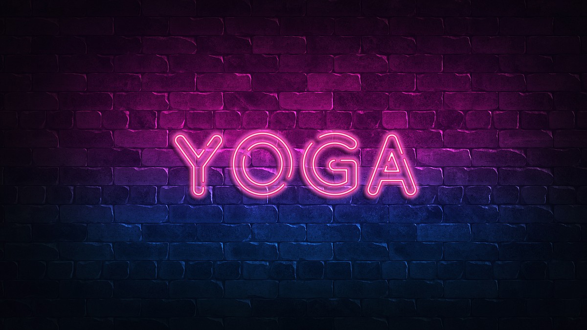 Blacklight yoga class on tap | Texarkana Gazette